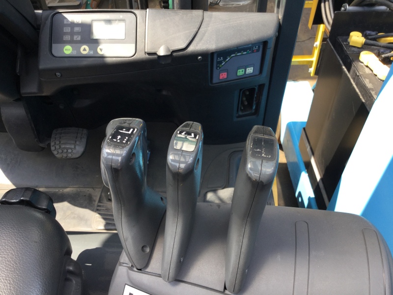 (KOMATSU) FB15-12-848328 – Used Forklift Japan | Advance