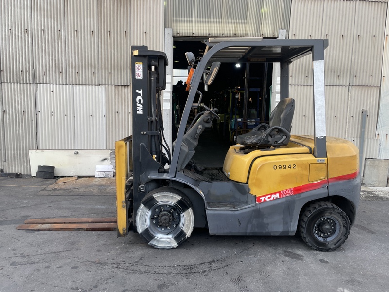 (TCM) FD25T3-09942 – Used Forklift Japan | Advance
